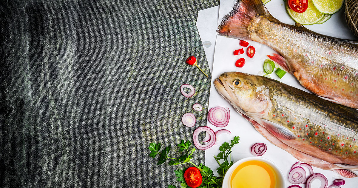 Röding med gurksallad och vitvinssås | Seniordeal.se